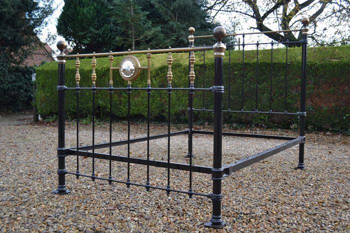 Coast to Country Antique Victorian Brass and Iron Bedsteads Bed Knobs ...